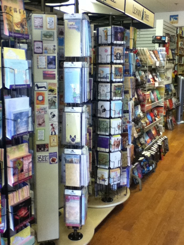 Pelican Card Display – Pelican Bookstore